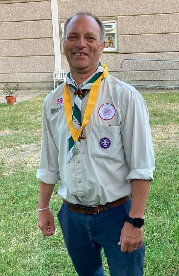 Silver Acorn Awarded to Phil Beal | 2nd Whitton Scouts
